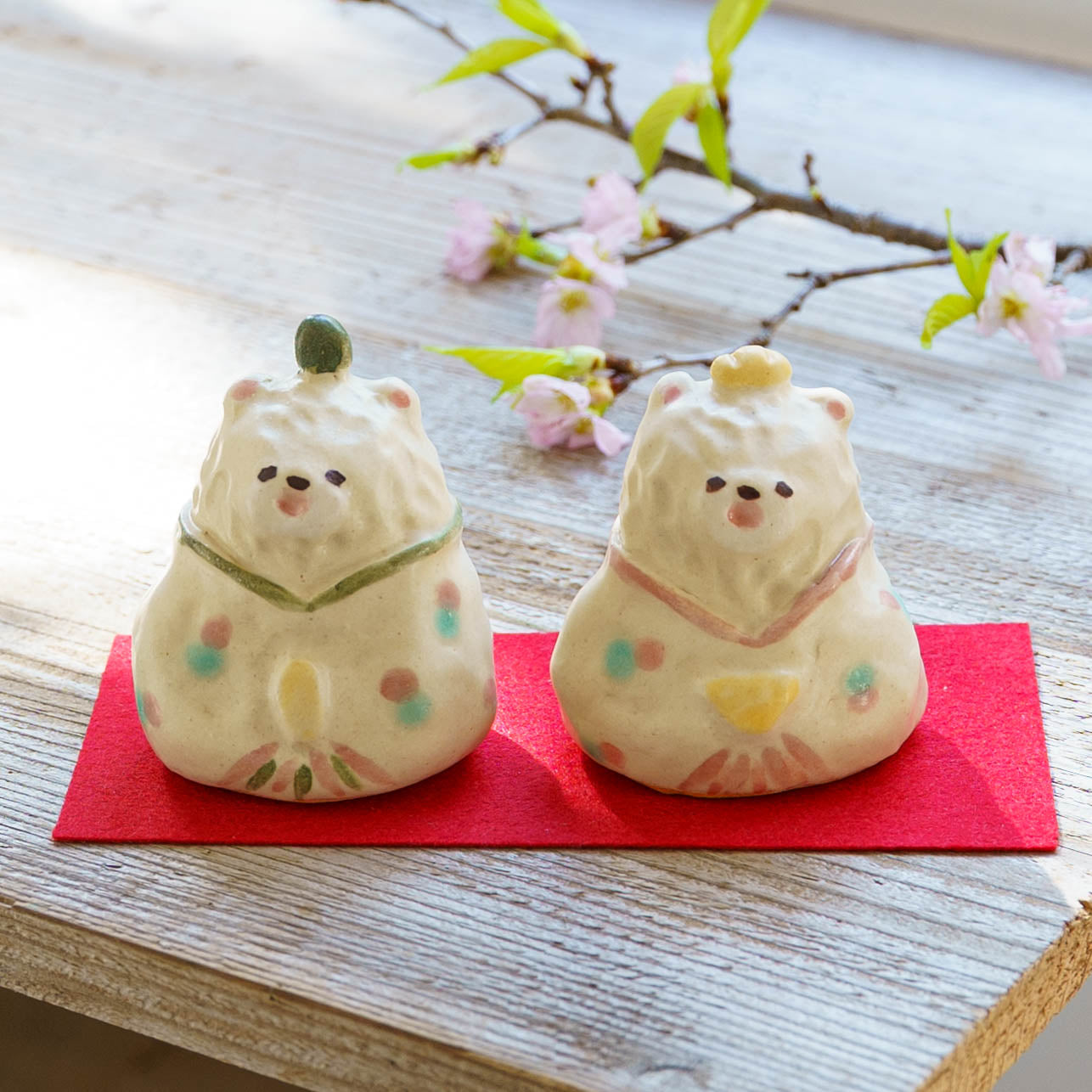 Artist Mikiko Kato Bear Vase Polar Bear Handheld｜Shikioriori Kamakura ...